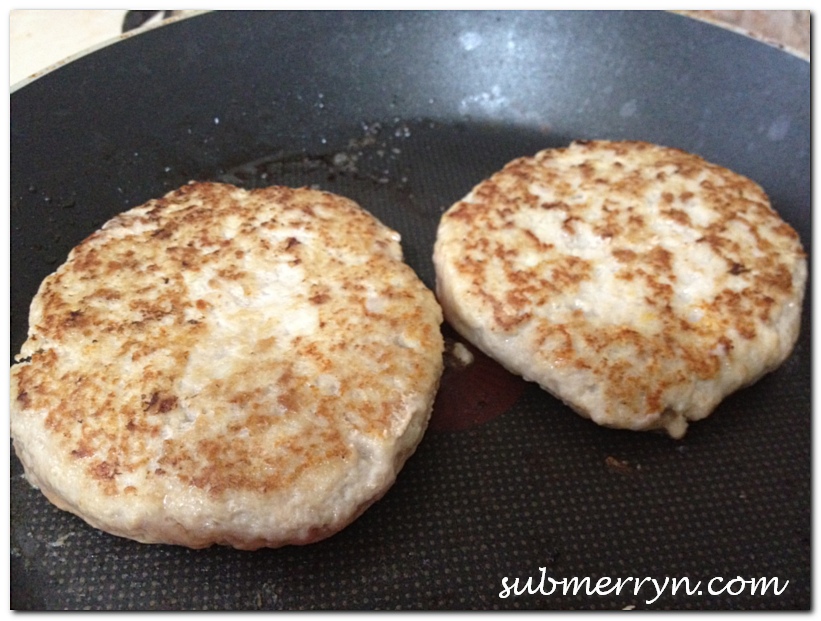 Simple Homemade Burger Patty Recipe « Home is where My Heart is…